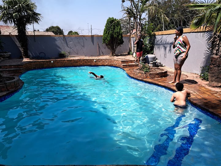 Perfect For Families*3 Beds*fast Wifi*private Stay - Brakpan