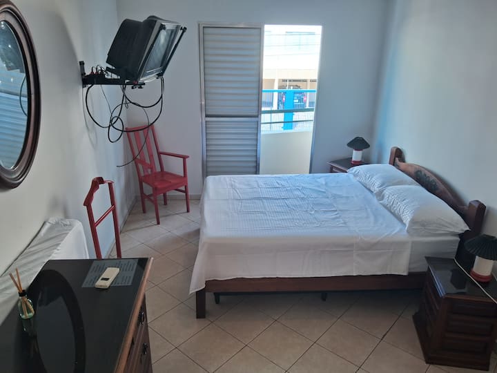 Prox. Usc, Sesc E Duque C/ Garagem - Bauru