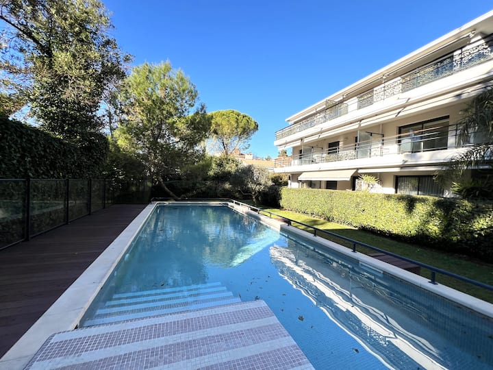 49m2 - Centre, Piscine, Parking - Le Cannet