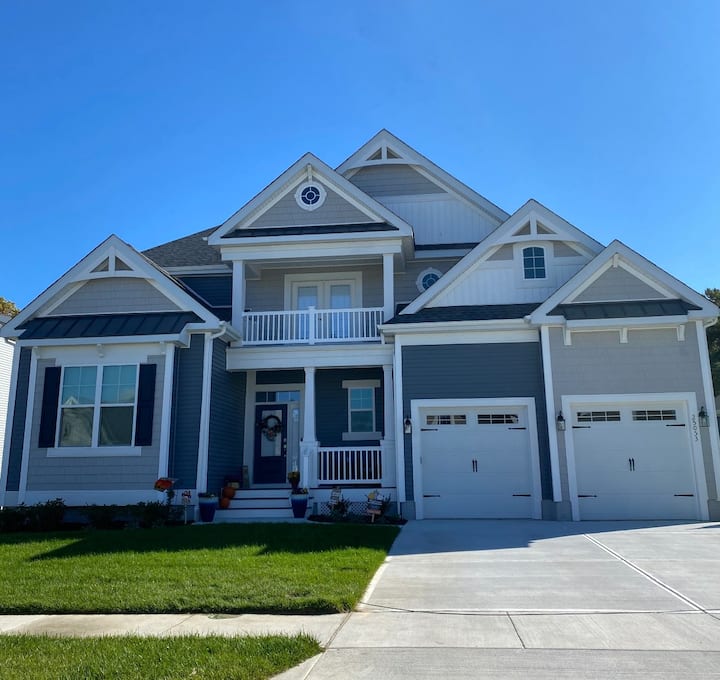 Coastal Beach Family Getaway - Rehoboth Beach, DE