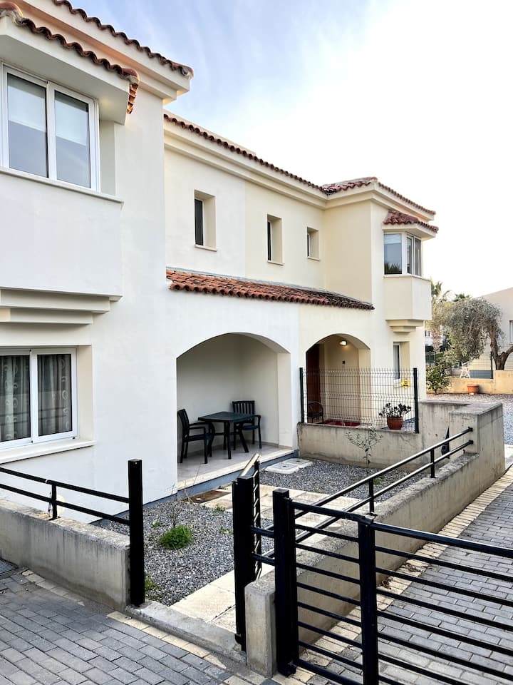 Cozy Villa In Yarköy - Cyprus