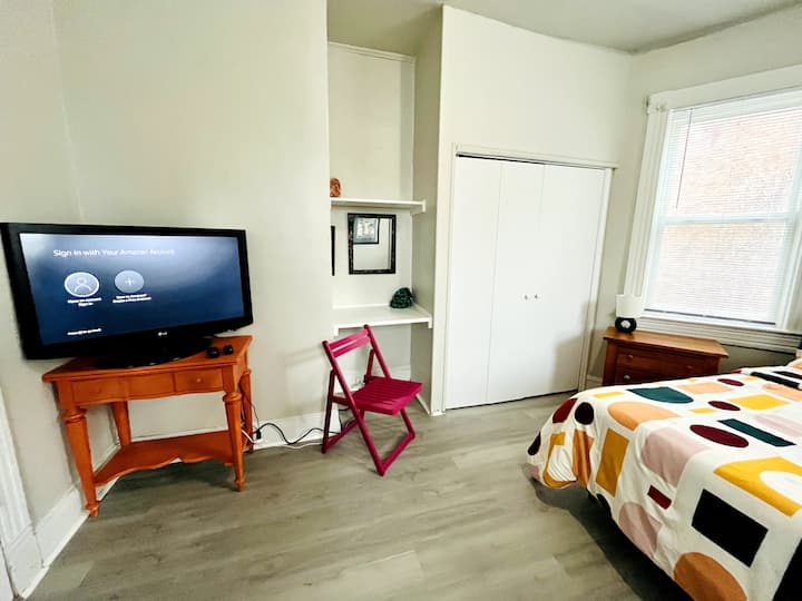 Big Two Bed Private Room - Baltimore, MD