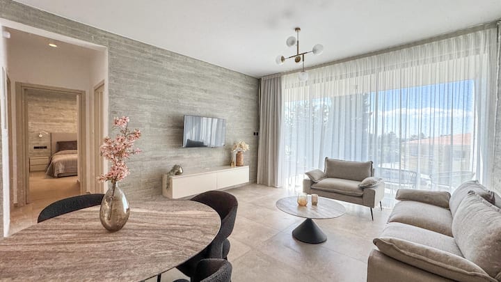 Malberry 203 - 2 Bedroom Modern With Heated Pool - Kato Paphos