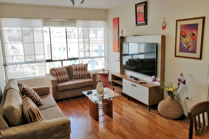 Apartamento Alcanfores / 10th Floor - 80m2 - Peru