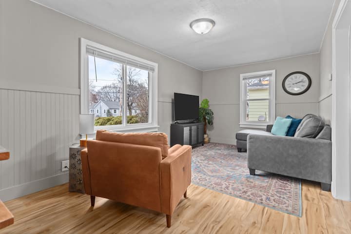 Chic Stay Close To Hospital & Downtown - Lake View - Wisconsin