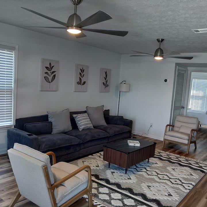 Carter Center Apartments Unit 12 - Tarrytown, GA