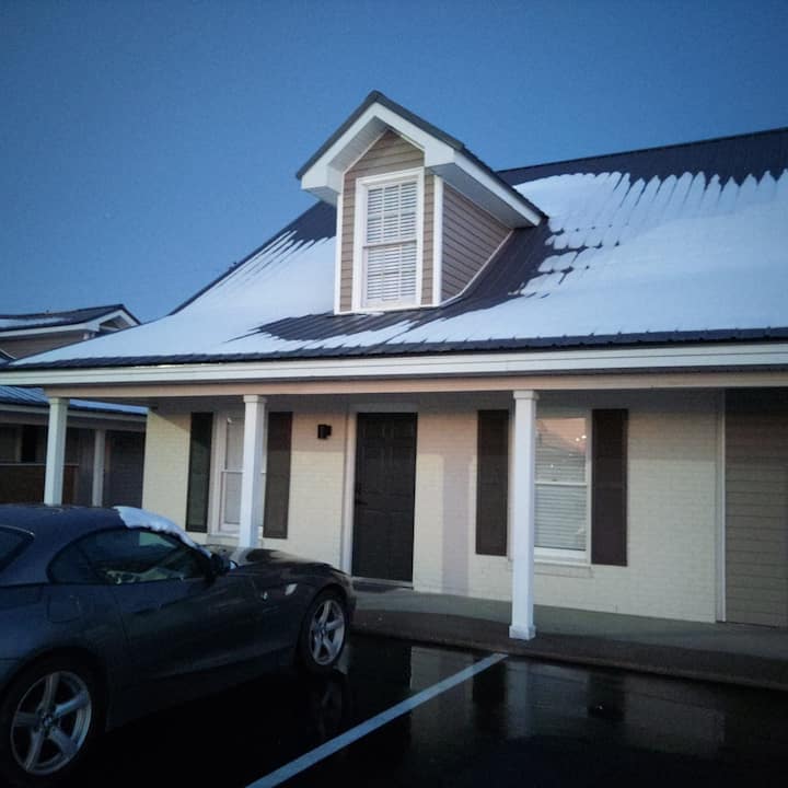 Carter Center Apartments - Tarrytown, GA