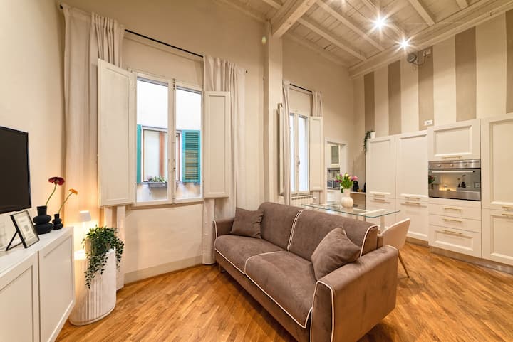 Loggia 17 - Florence