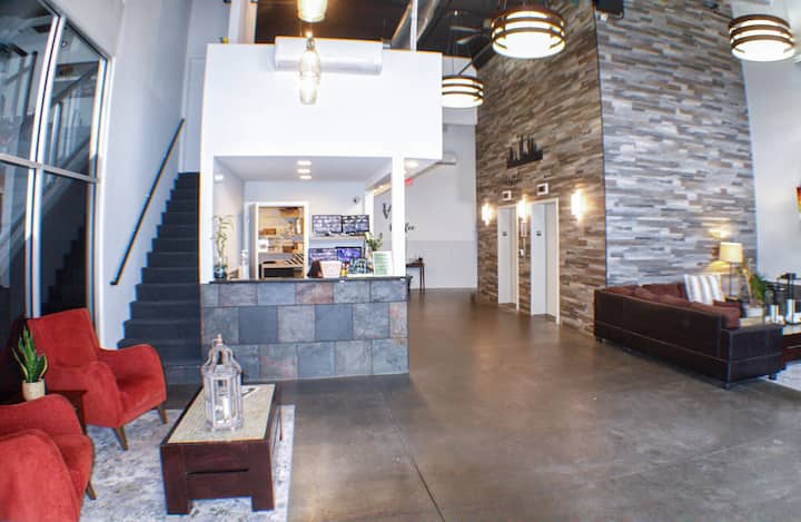 Private Room Near Temple W/ Gym + Laundry Room - Philadelphia, PA