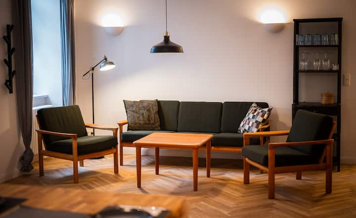 Design Industrie Loft - Berlin Tegel Airport (TXL)