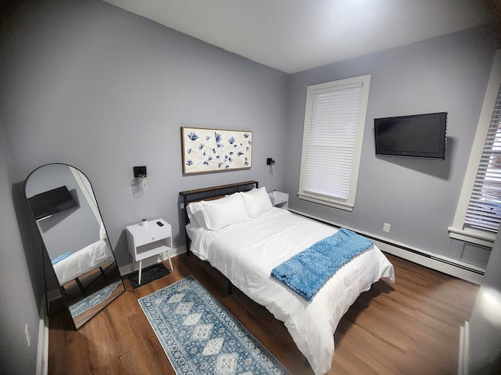 Room Near Yale - New Haven, CT