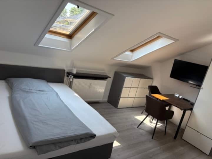 Modernes Apartment Mit Balkon Und Küche - Maisach