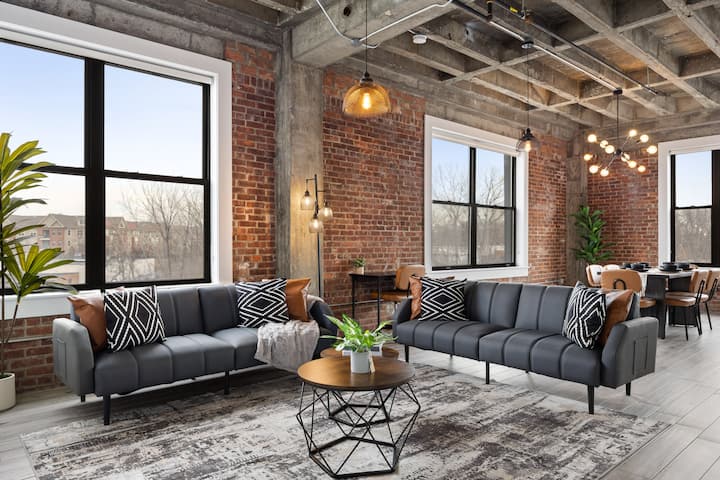 20 Mins To Nyc | Chic Family & Group Loft W/ Gym - Bloomfield, NJ