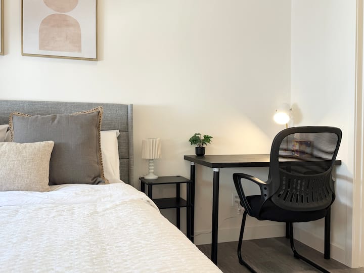 Cozy Bedroom W/ Workstation | Shared Bath - Irvine, CA