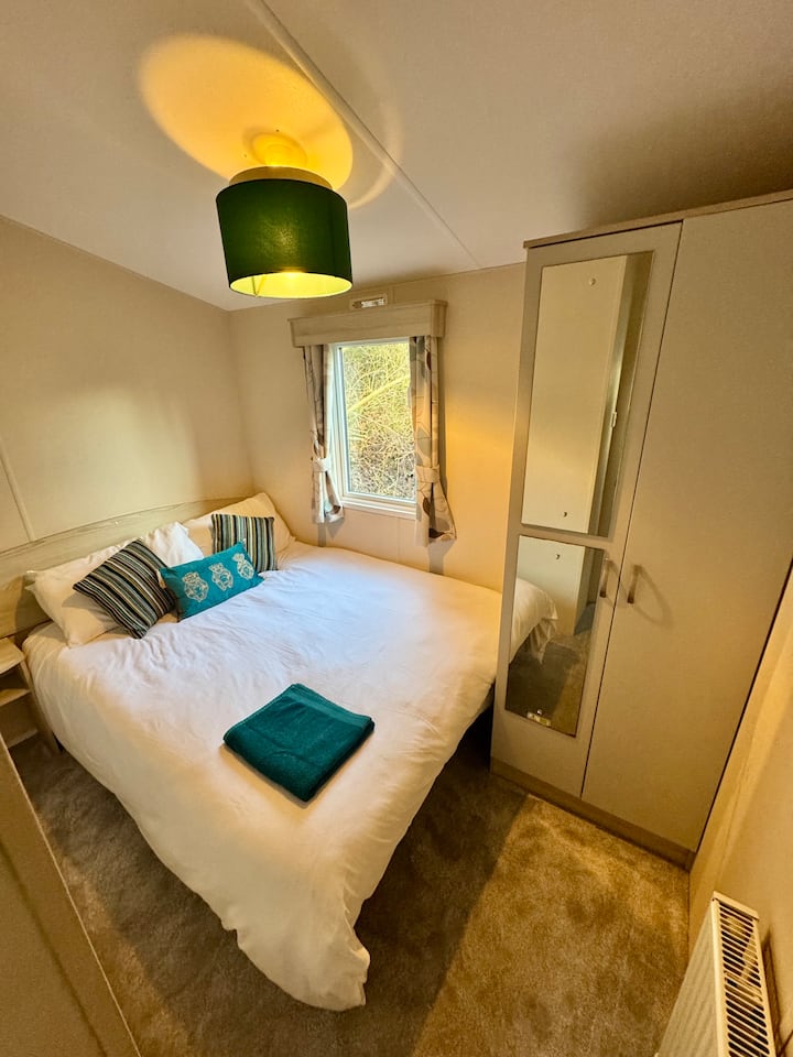 A Lovely Twin Or Double Room! - Blackpool