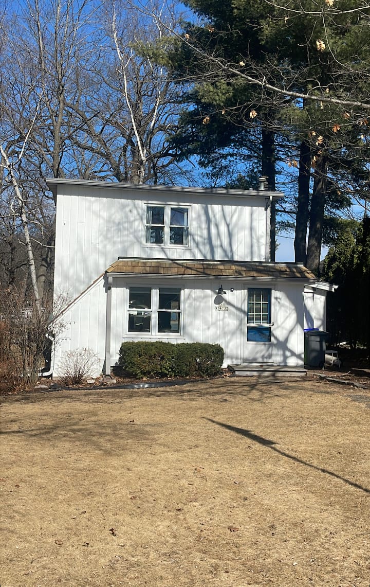 Forest Bay Cottage - City Beach, Oconomowoc