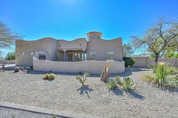 The Desert House Retreat - Cave Creek, AZ