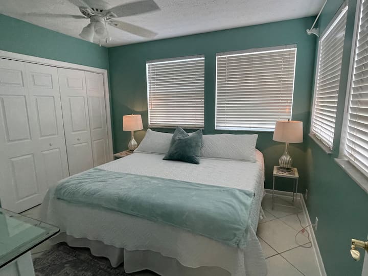 Beach Getaway - Jacksonville Beach, FL