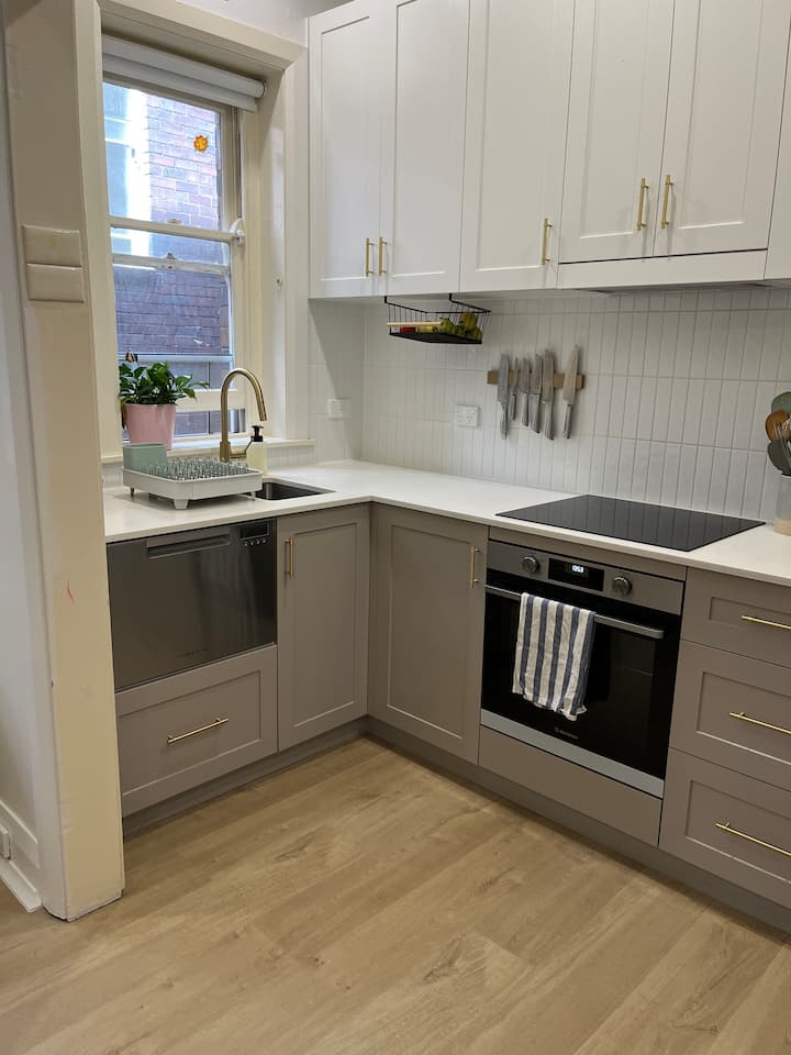 Family City Beach Escape - Randwick