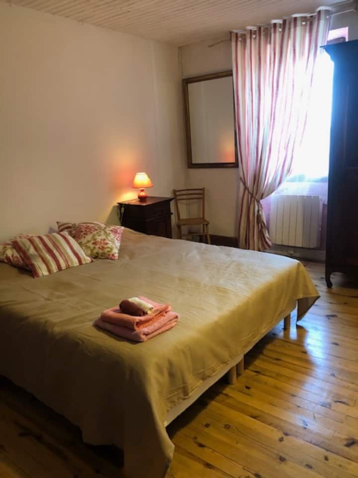 Chambre D'hôte Rose - Ispagnac