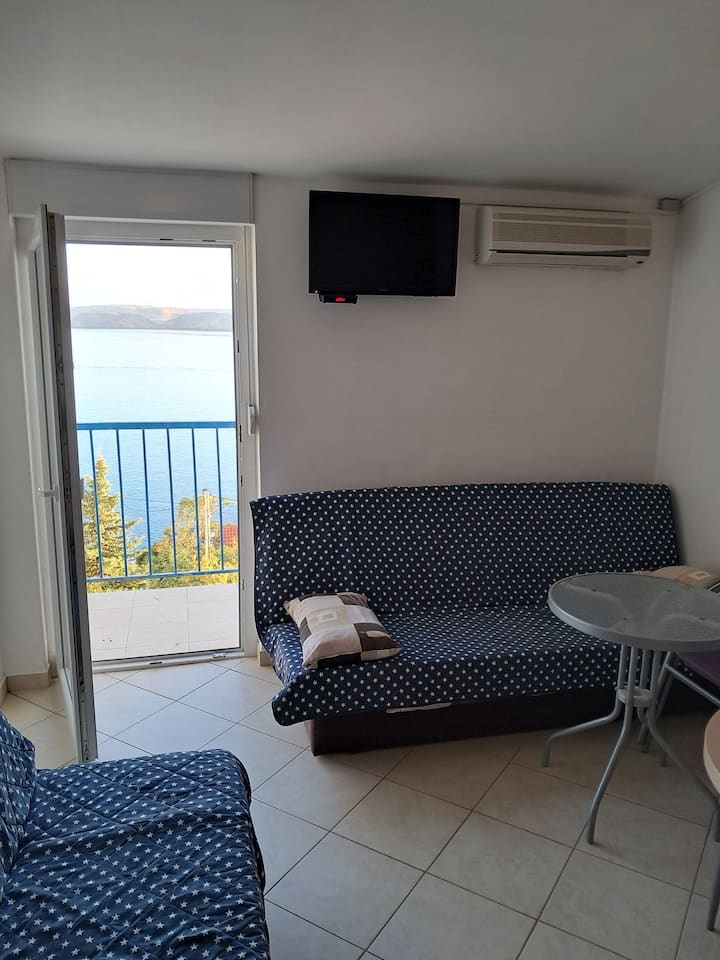 Apartman 98 - Karlobag