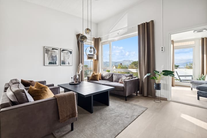 Sentrum - Leilighet I Toppetasje - Alta