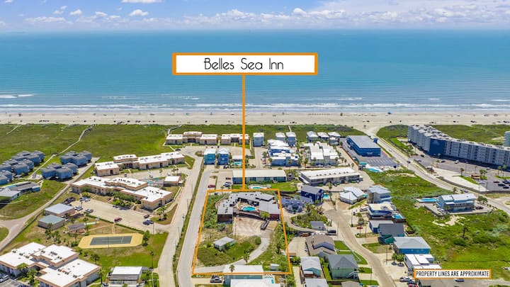 Belles Sea Inn - Kitchenette - Port Aransas, TX