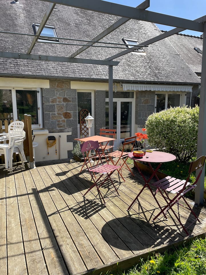 Jolie Maison De Ville / Jardin - Guingamp