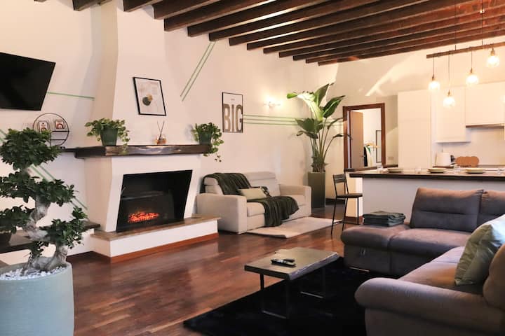 Bilocale In Buenos Aires Con Jacuzzi E Due Bagni - Milan