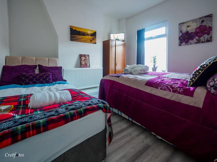 Spacious Double Room 2 - Newcastle-under-Lyme