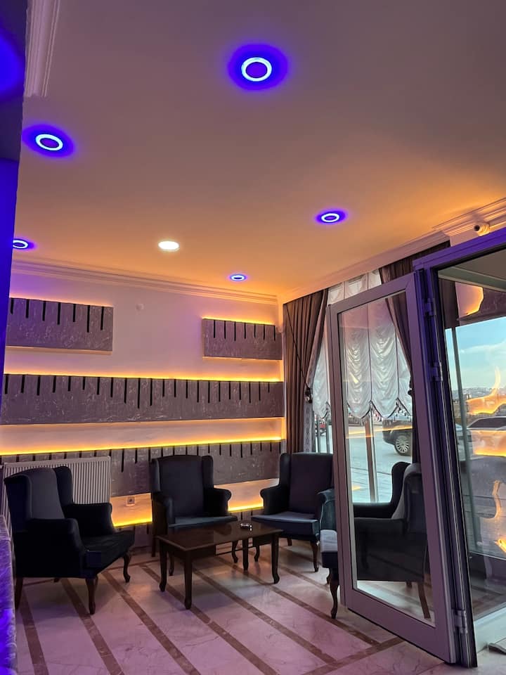 Yenilenen Yüzüyle ÇIçek Hotel - Ankara