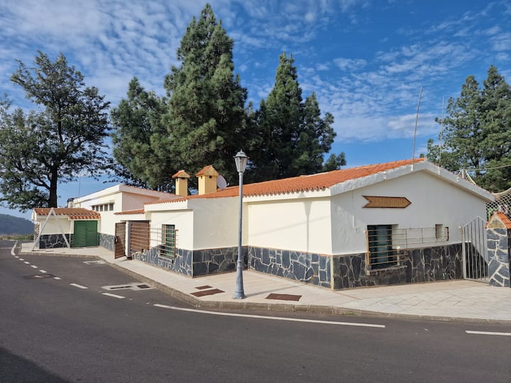Hotel R. Juncalillo. Las Chozas - Agaete