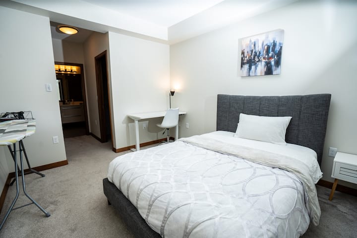 Modern En-suite | Professionals - 雷吉納