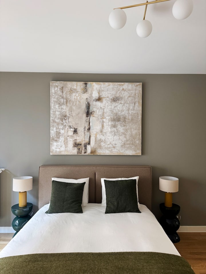 Chic & Central Lakeside Home #8 - Geneva