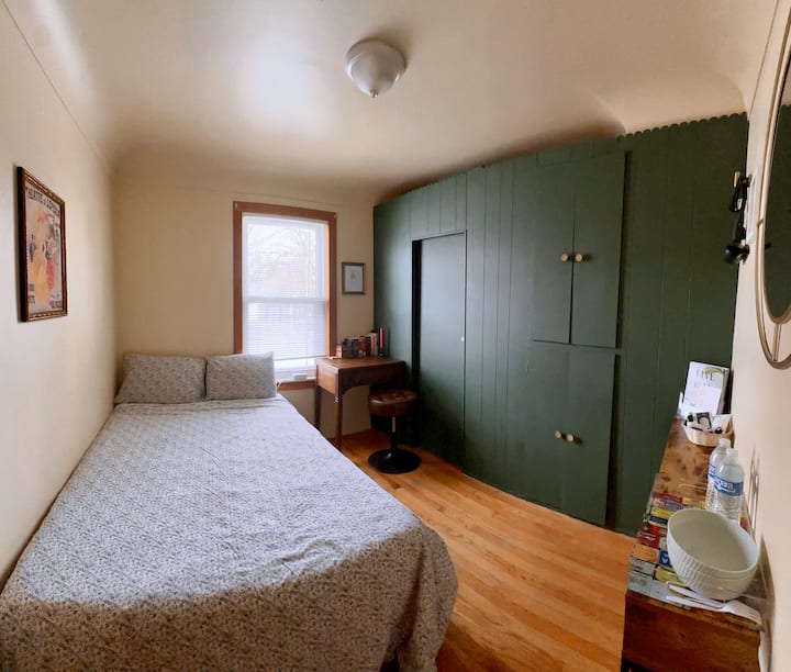 Quiet And Cozy Stay - Bay City, MI