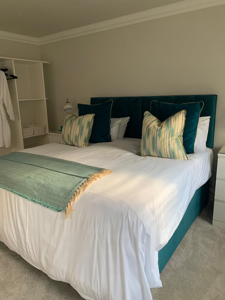Hideaway Holiday Apartment - Salisbury