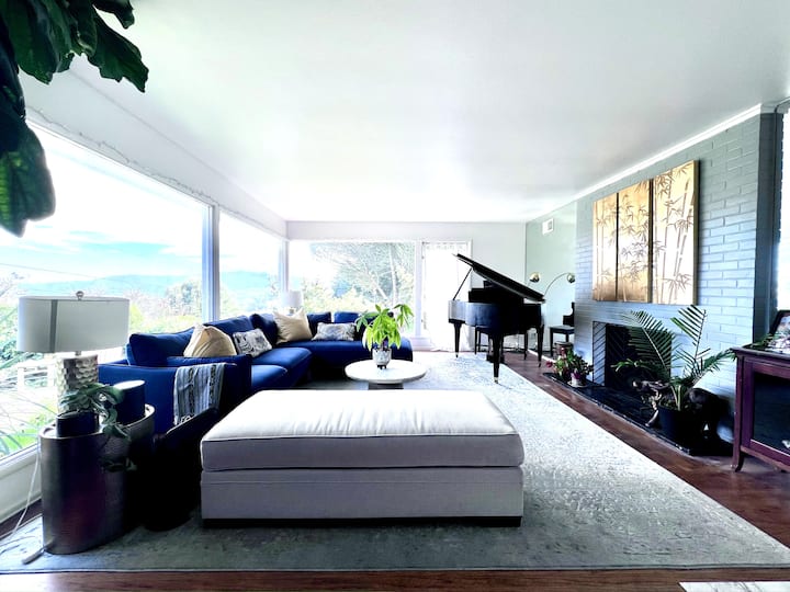 Suite Life With Mountain Views - Pacifica, CA