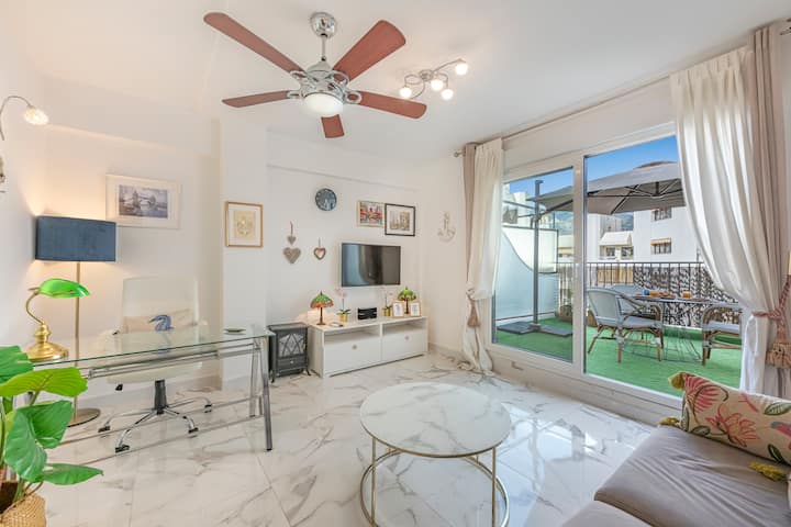 Modern 1-br Steps From The Sea & Downtown - Marbella