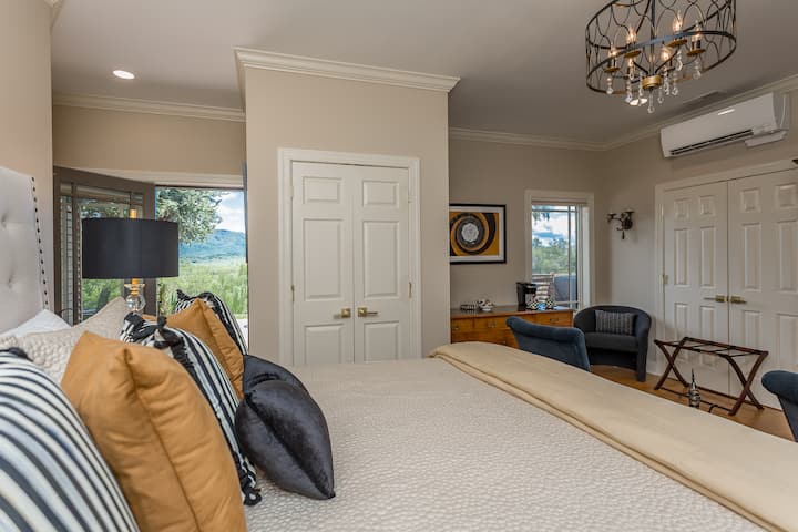 James Suite At The James Morgan - Massanutten, VA