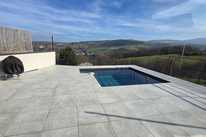 Maison Récente Avec Piscine - L'Arbresle