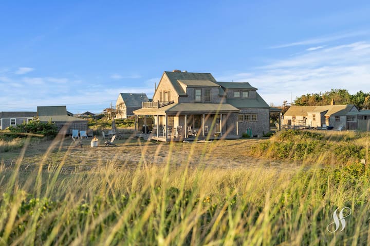 Oceanfront Beach House - 3br/3ba - Nantucket, MA