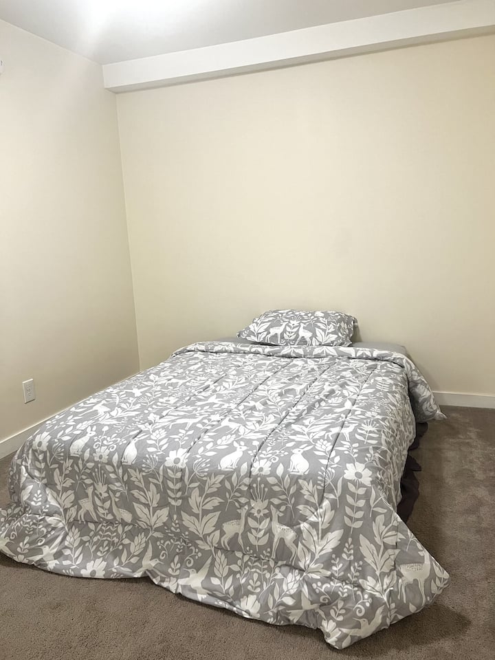 Private Room In Winnipeg - Winnipeg