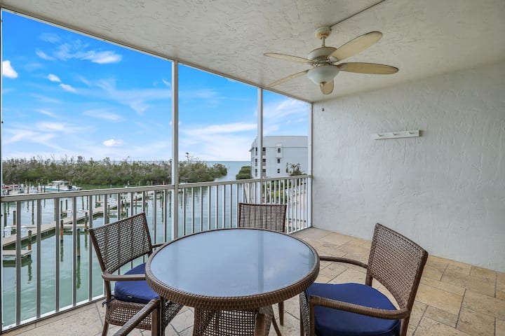 Waterfront Bliss At Bayside - Captiva, FL