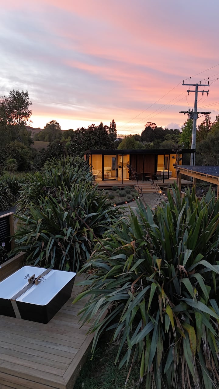 Constellation Creek - Raglan