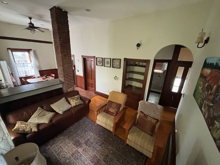 Cozy Home In Central Square - Cambridge, MA