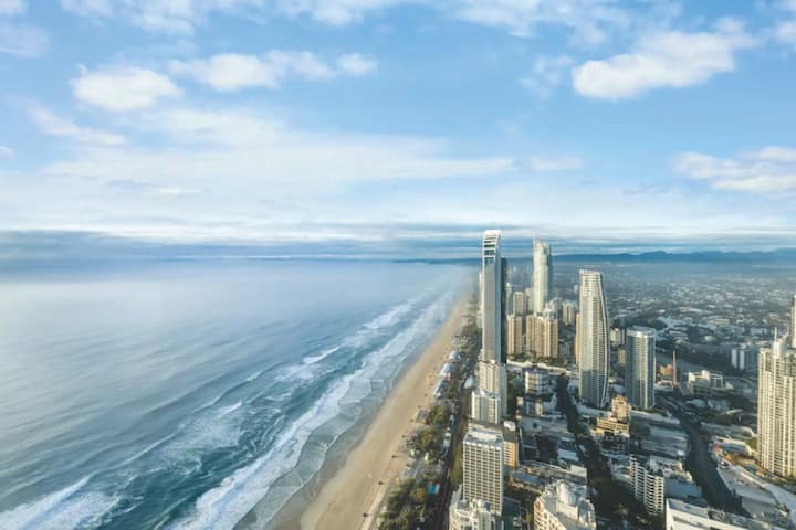 Ocean & City View | 3br Beachside Retreat Level 63 - Surfers Paradise