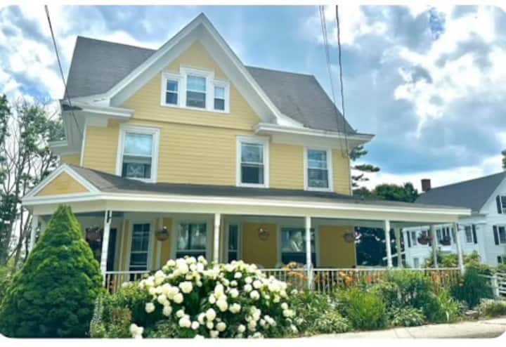The Ospreys Nest (3rd Floor) - Boothbay Harbor, ME