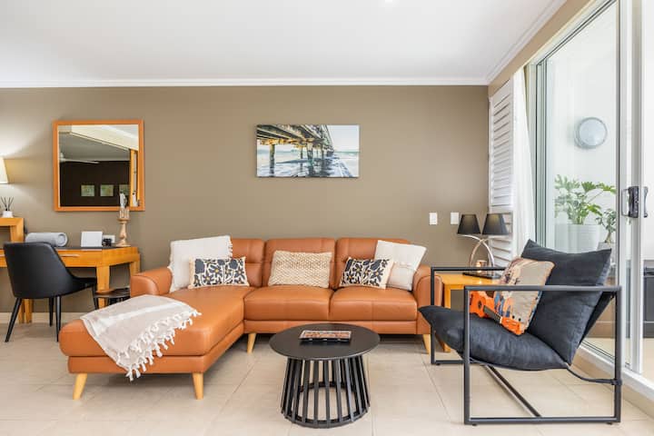 Resort Villa/ocean & Pool Views/spa Bath - Hervey Bay