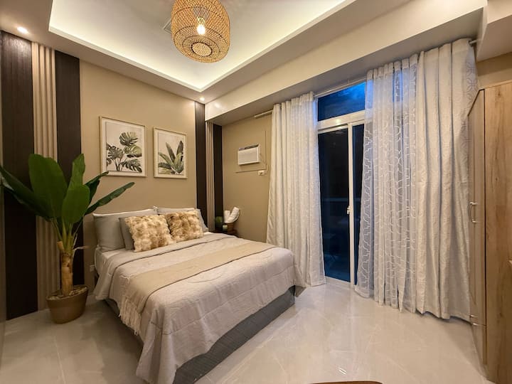 Mivela Suites Charming Staycation Cebu W/ Netflix - Cebu City