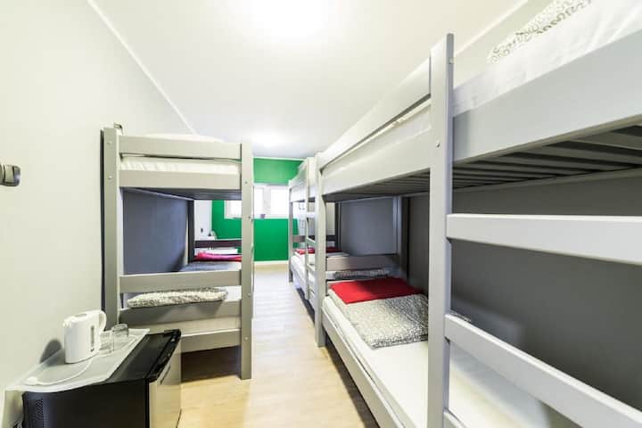 Pokój Sześcioosobowy W Hostelu Filip Gdańsk - Gdańsk